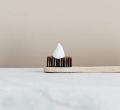 Our Top 10+ Natural Toothpastes - Eluxe Magazine