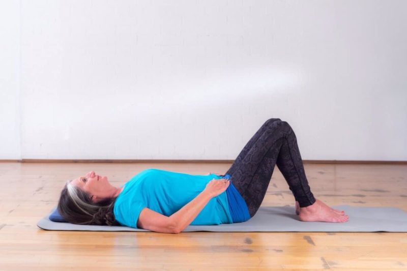 Easy Pilates Exercises To Help With Posture - Eluxe Magazine