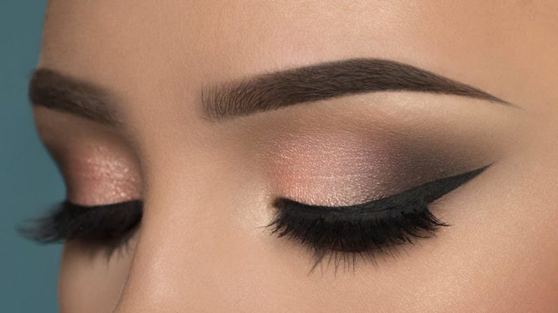 The Surprising History Of Eye Makeup Trends - Eluxe Magazine