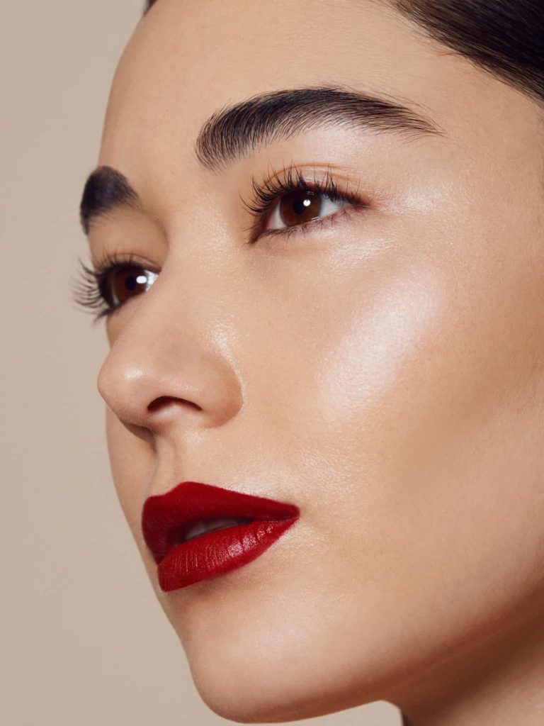 How To Keep Your Summer Tan Glowing Into Fall - Eluxe Magazine