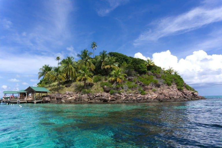 10 Of The World's Most Remote Islands - Eluxe Magazine