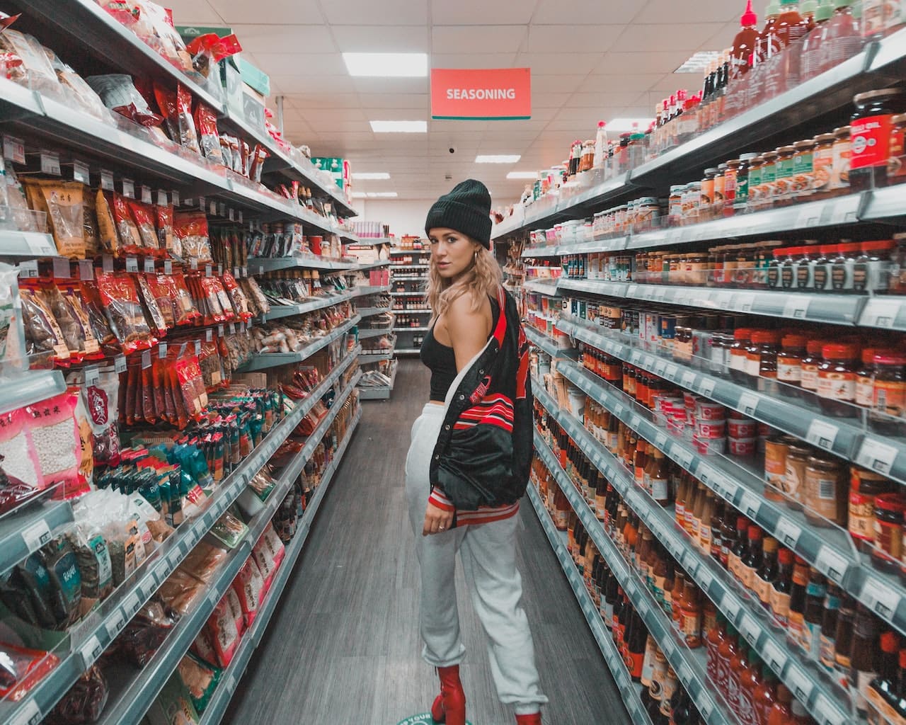 Meet The Man Exposing The Food Mafia - Eluxe Magazine