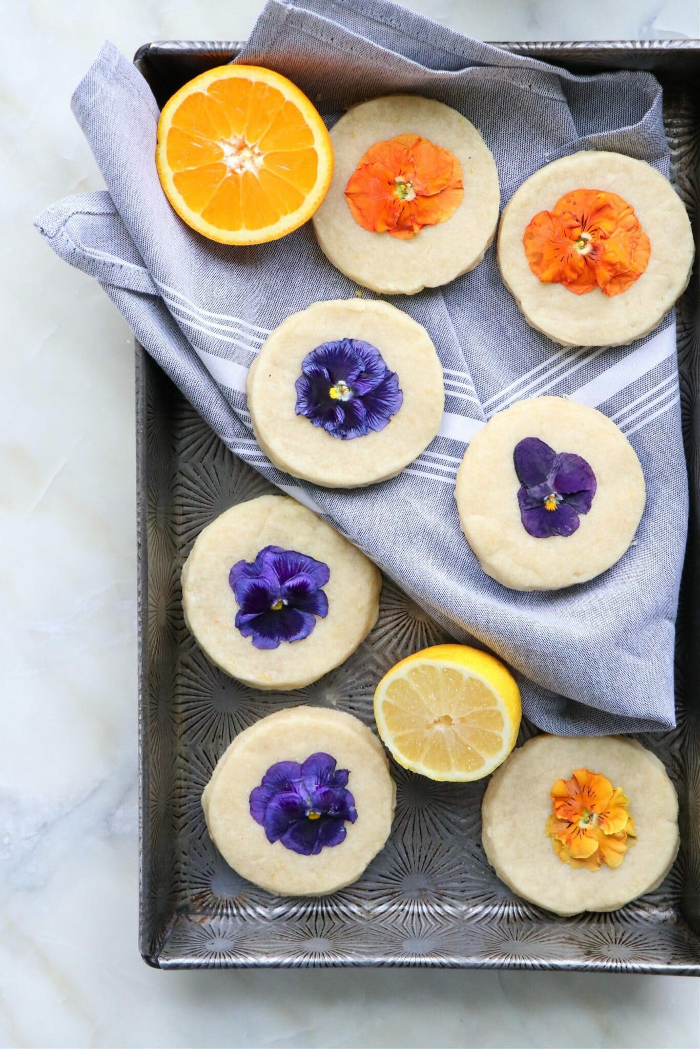 15 Edible Flower Recipes For Spring - Eluxe Magazine