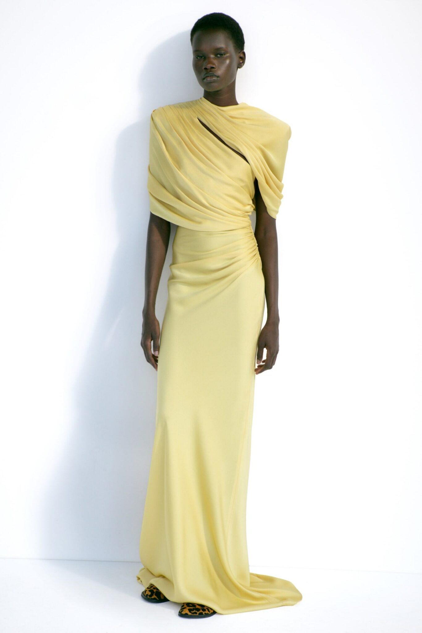 Stella McCartney's New Conscious Materials - Eluxe Magazine