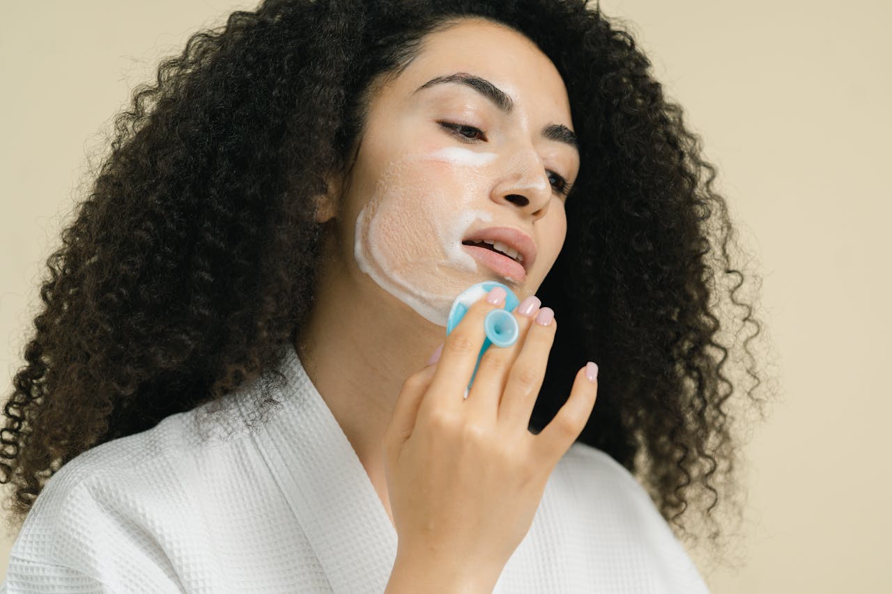 Understanding Pore Clogging Ingredients - Eluxe Magazine